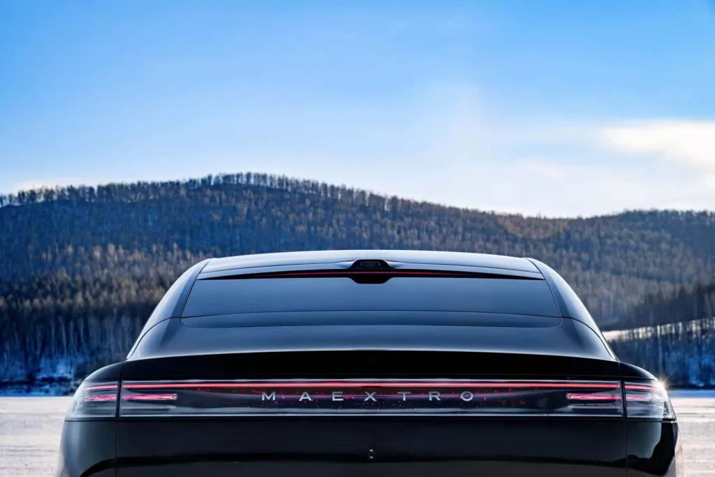 SAS] 화웨이 + JAC = 마에스트로 선보이는 초 럭셔리 세단 S800 : 클리앙