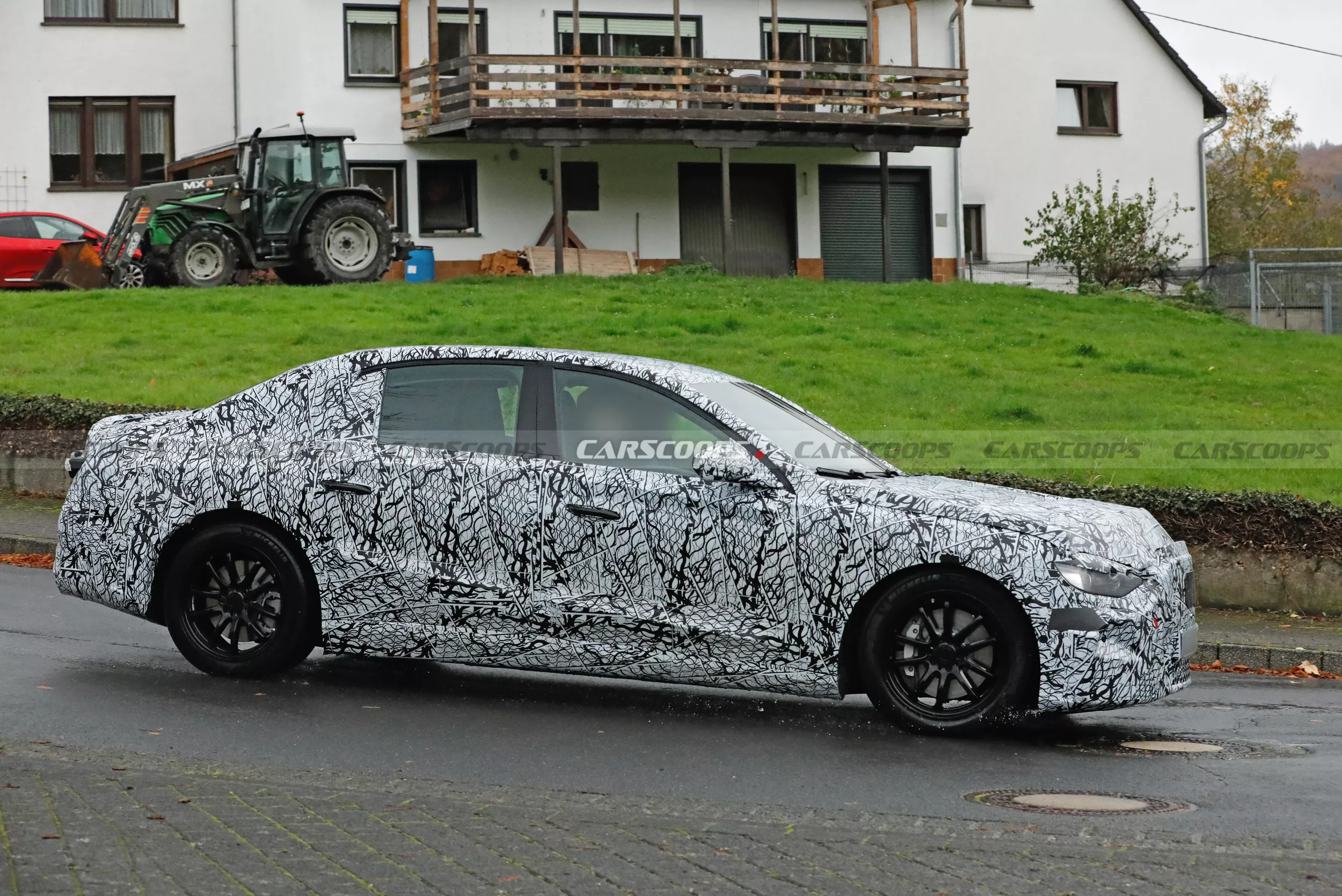 Mercedes-Benz E-Klasse EQ | AutoWeek